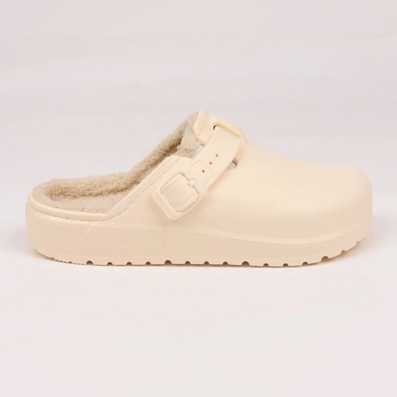 Shoes | Clogs | Poshmark